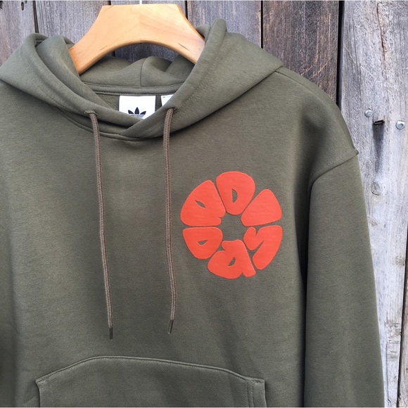 adidas Originals | Shirts | Nwt Adidas Originals Circle Logo Graphic ...